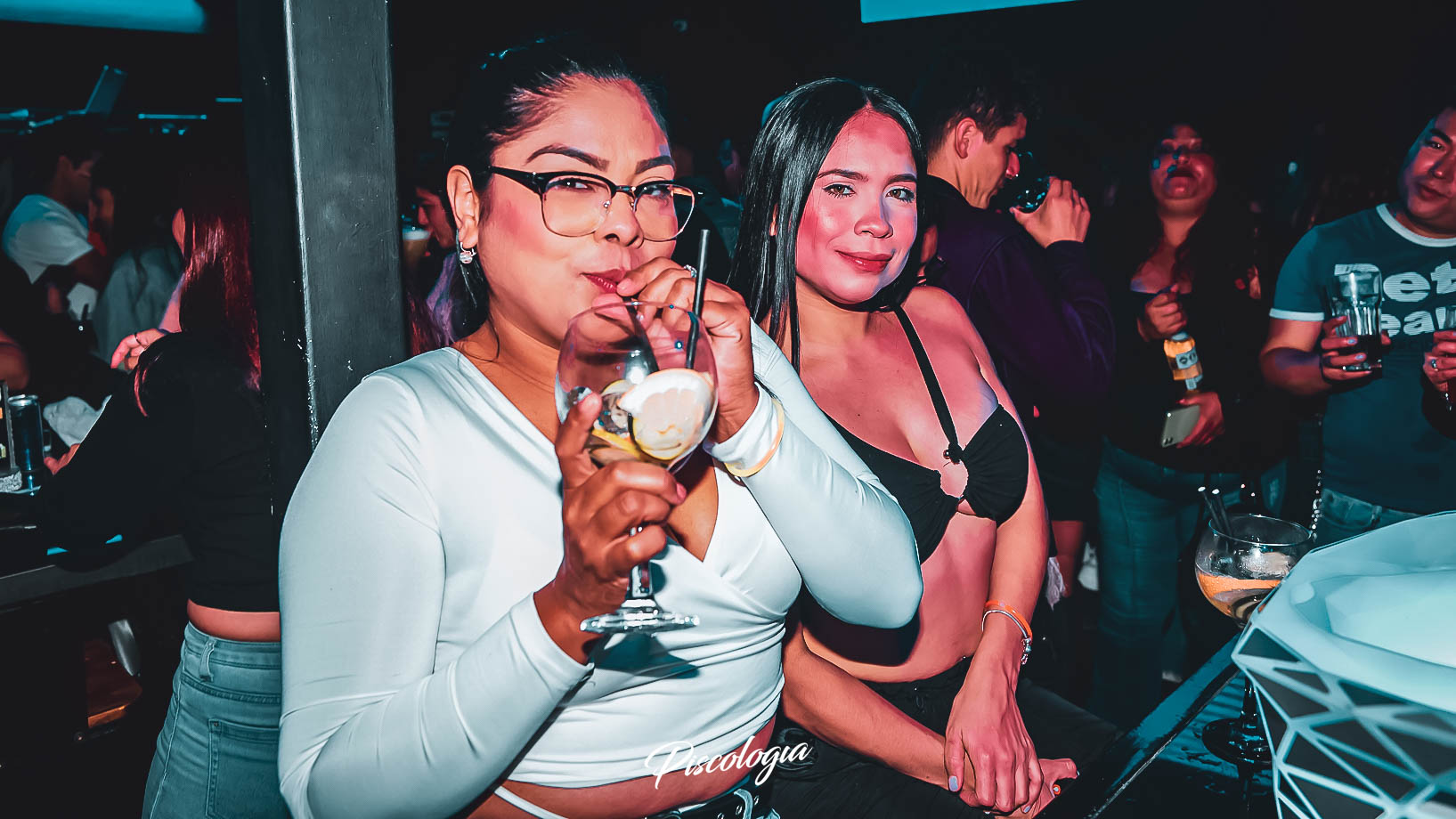 GALERIA – Piscologia Bar